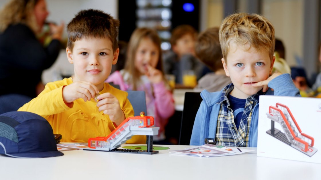 Schindler startet Aufzug- und Fahrtreppentraining für Kinder ...